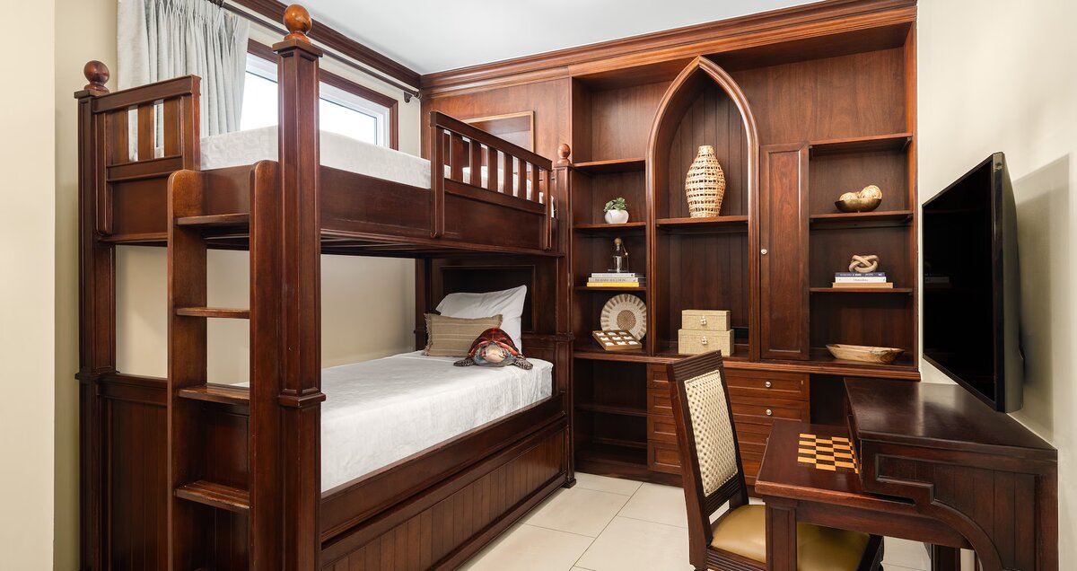 Italian Beachfront Penthouse Two Bedroom Imperial Butler Family Suite ...